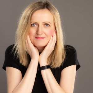 Laydee V's Track Selection | Juno Download