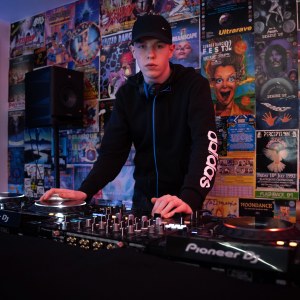 DJ charts > DJ Innovator > > My Top 10