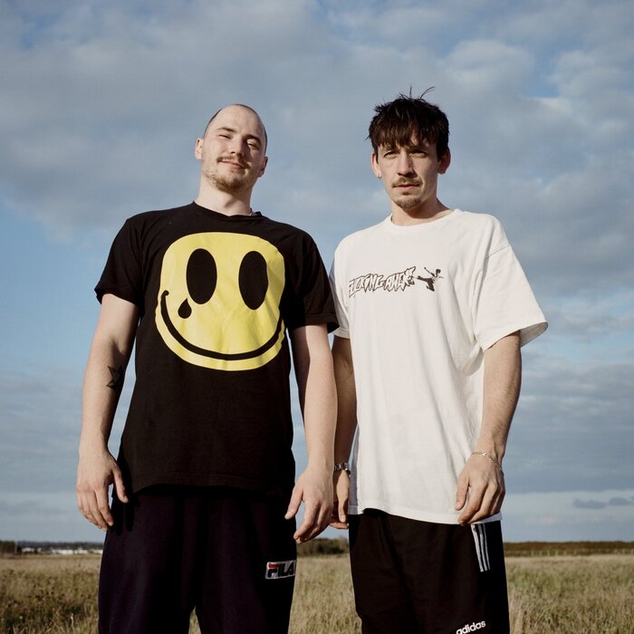 Crying Into A Soundbwoys Lap by Lungman/Rips on MP3, WAV, FLAC, AIFF ...